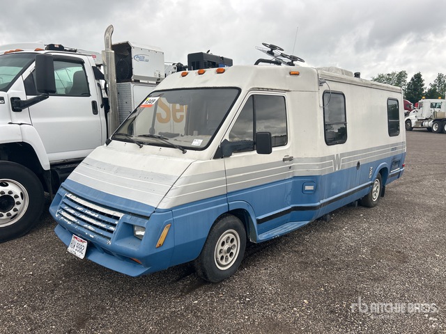 1989 Winnebago Lesharo Motor Home (Inoperable) | Ritchie Bros. Auctioneers