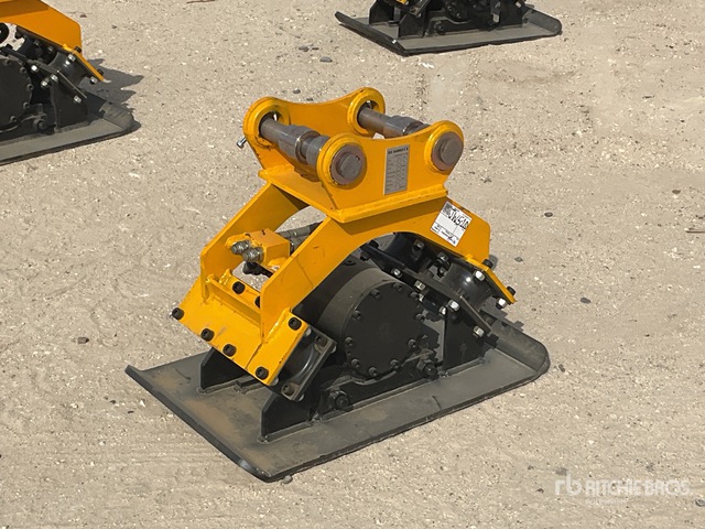 BLK 04 Excavator Plate Compactor - Fits 4 - 7 ton excavators (Unused ...