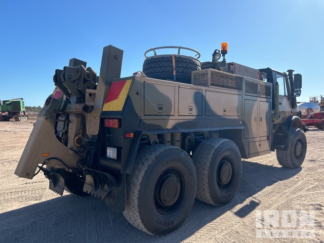 2001 Mercedes-Benz Unimog U2450L 6x6 Service Truck in Perth, Western ...