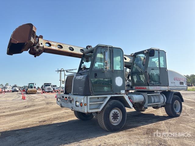 2003 Gradall XL3100 4x4 Highway Wheeled Excavator | Ritchie Bros ...