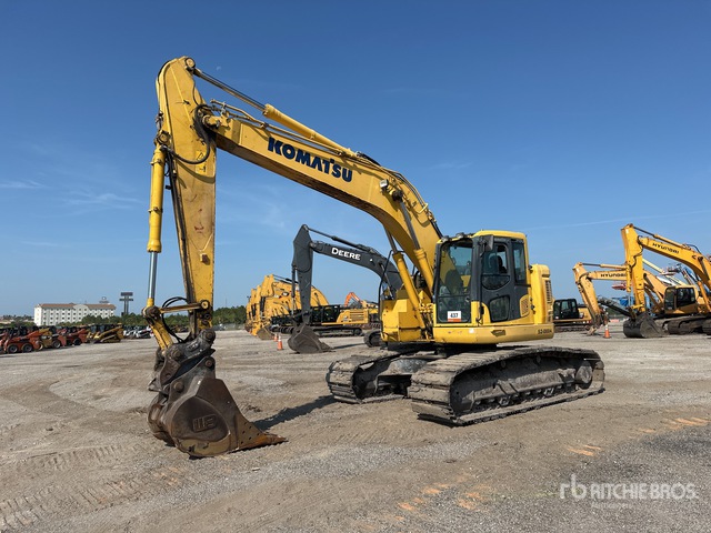 2016 Komatsu PC228USLC-10 Tracked Excavator | Ritchie Bros. Auctioneers