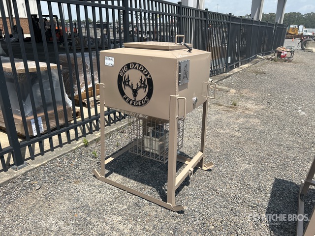 Big Daddy 500 lb Electric Deer Feeder (Unused) | Ritchie Bros. Auctioneers