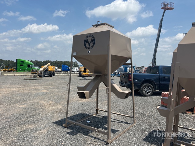Big Daddy 2000 lb Protein Deer Feeder (Unused) | Ritchie Bros. Auctioneers