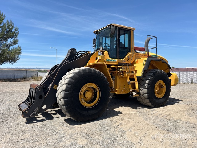 2012 Volvo L220G Wheel Loader | Ritchie Bros. Auctioneers