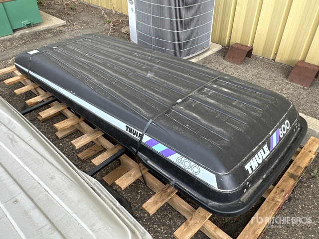 Thule 600 Vehicle Roof Box | Ritchie Bros. Auctioneers