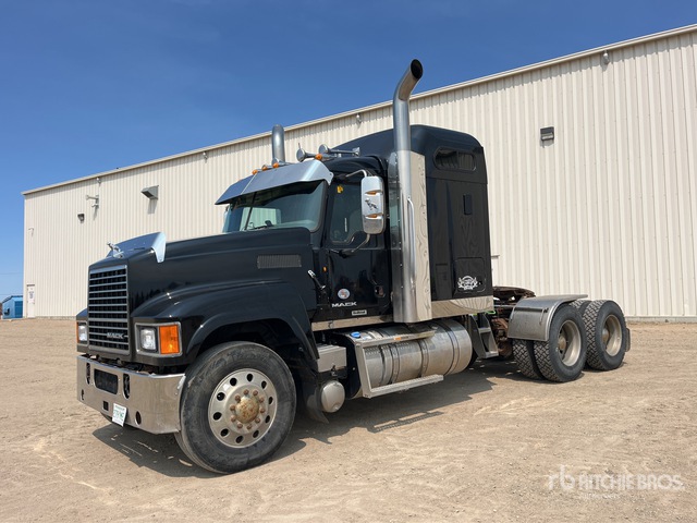 2012 Mack CHU613 Pinnacle 6x4 T/A Sleeper Truck Tractor | Ritchie Bros ...