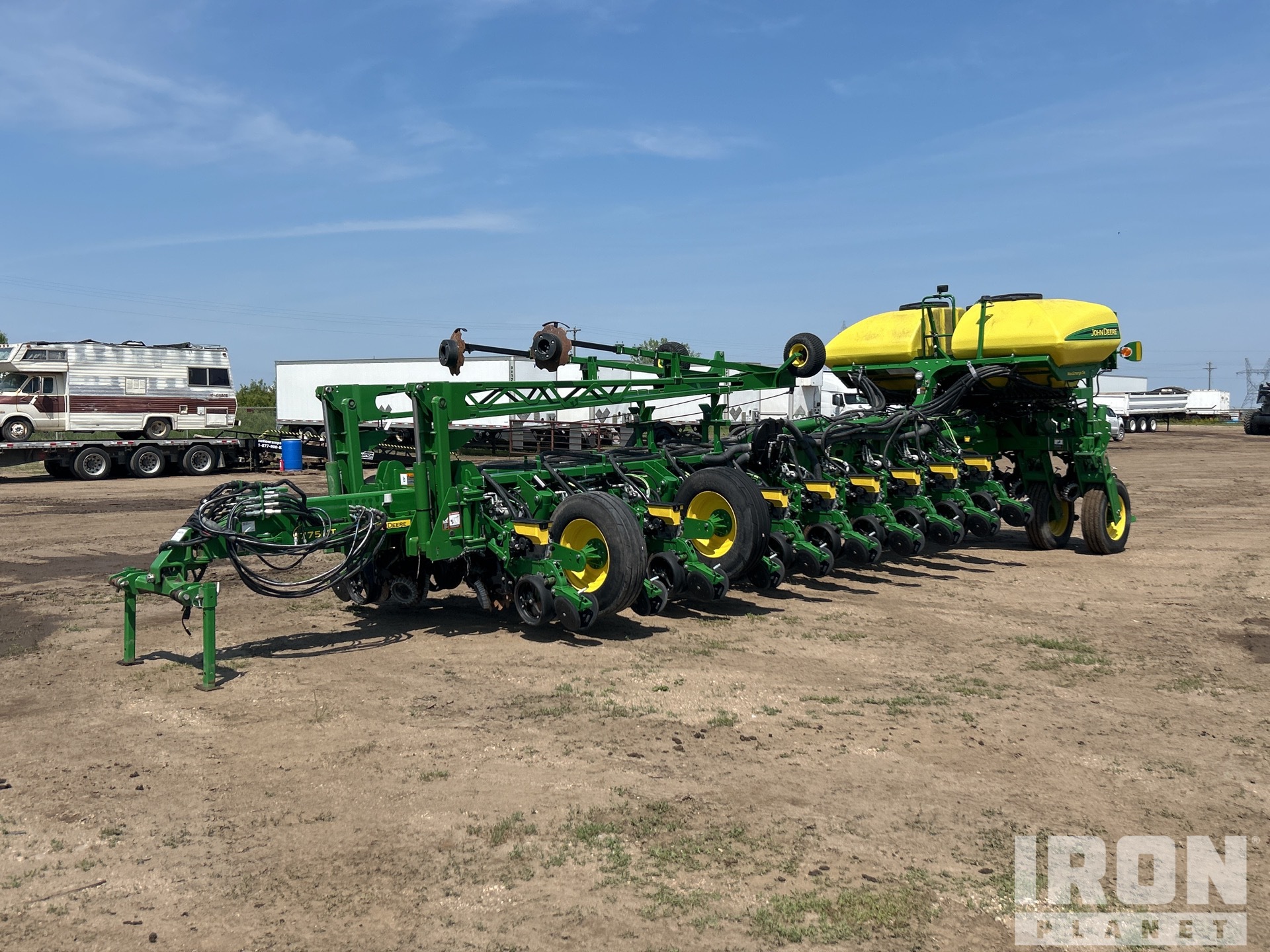 2020 John Deere 1775NT 24 Row 60 ft Planter | Ritchie Bros. Auctioneers