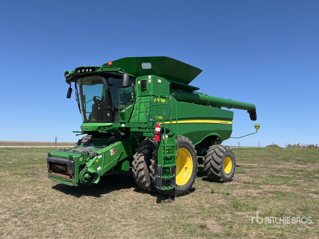 2015 John Deere S680 Combine Harvester | Ritchie Bros. Auctioneers