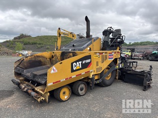 2017 Cat AP1000F Wheel Asphalt Paver in New Britain, Connecticut ...