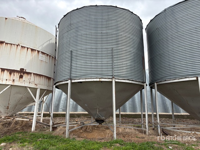 1800 bu 5 Ring Hopper Grain Bin | Ritchie Bros. Auctioneers