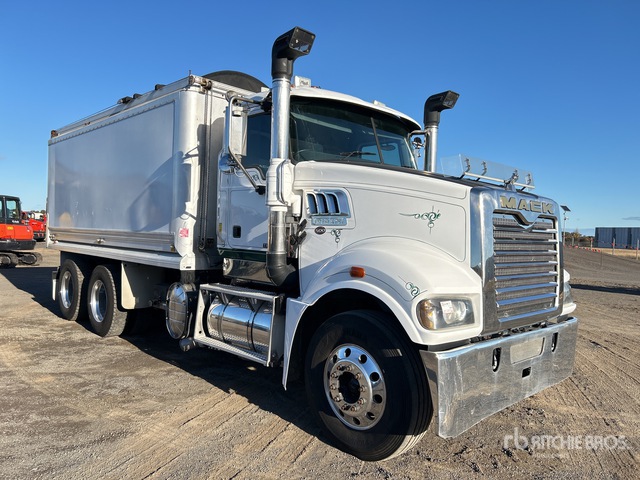 2016 Mack CMHR Trident 6x4 Tipper Truck | Ritchie Bros. Auctioneers