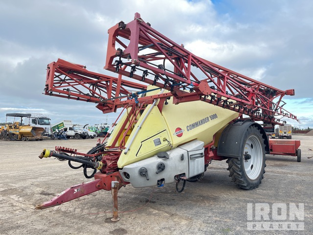 Hardi Commander 5000 100 ft S/A Pull-Type Sprayer | Ritchie Bros ...