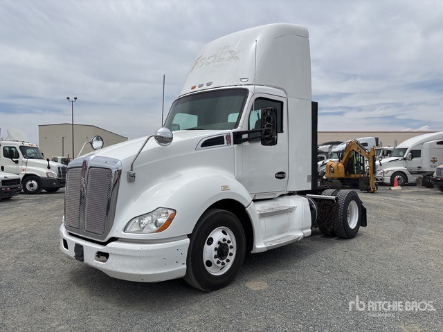 2014 Kenworth T680 4x2 Day Cab Prime Mover | Ritchie Bros. Auctioneers