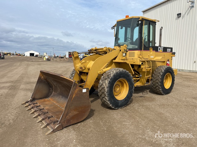 1994 Cat 928F Wheel Loader | Ritchie Bros. Auctioneers