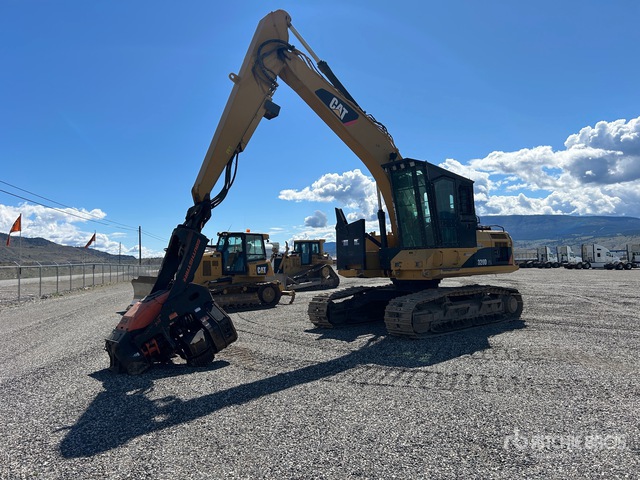 2013 Cat 320DFM Processor | Ritchie Bros. Auctioneers
