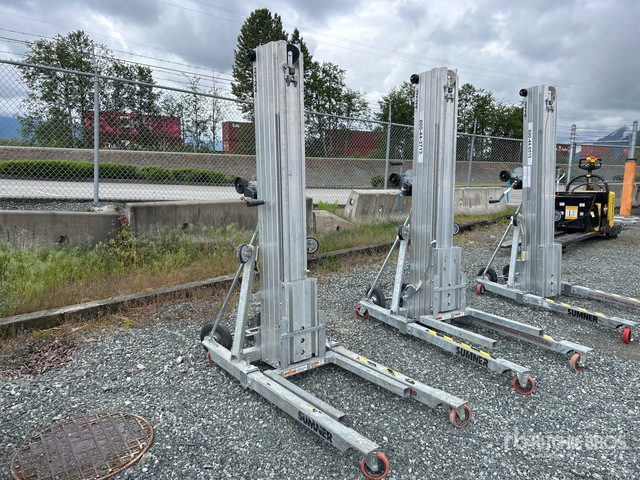 Sumner 2124 Material Hoist | Ritchie Bros. Auctioneers