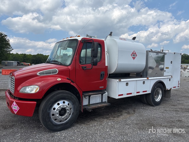 2007 Freightliner M2 106 4x2 Fuel and Lube Truck | Ritchie Bros ...