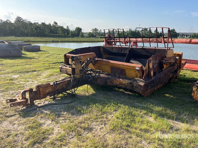 Reynolds 17C 4 Tire Hydraulic Pull Scraper | Ritchie Bros. Auctioneers