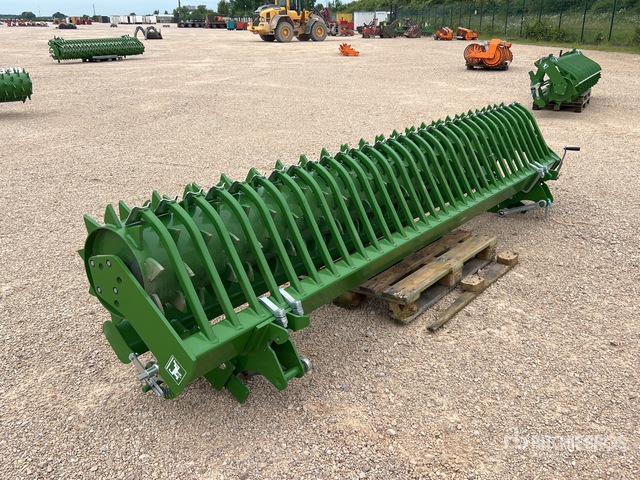 Packer PW 4000-500 4000 mm Rouleau 4m avec Bras | Ritchie Bros. Auctioneers