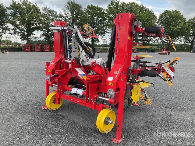 2023 Poettinger Flexcare V4700 Rod Weeder | Ritchie Bros. Auctioneers