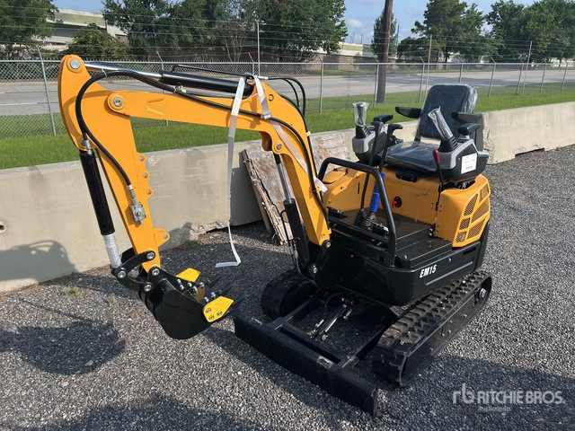 2025 EM15 Mini Excavator (Unused) | Ritchie Bros. Auctioneers
