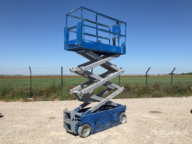 Genie GS2032 Electric Scissor Lift | Ritchie Bros. Auctioneers