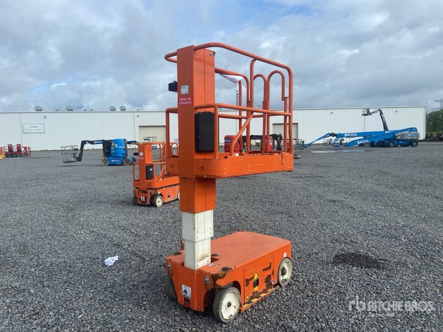 2017 Snorkel TM12 Vertical Mast Lift | Ritchie Bros. Auctioneers