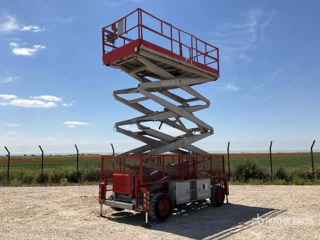 2003 Skyjack SJ9250 Diesel Scissor Lift | Ritchie Bros. Auctioneers