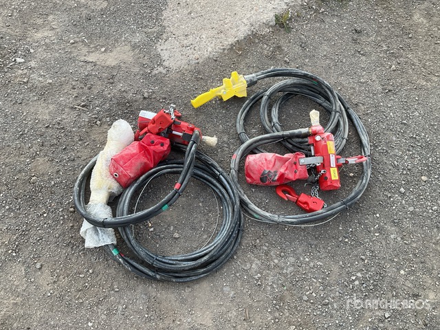 Quantity of (2) 2022 Red rooster lifting TCR-500/2 500KG Construction ...