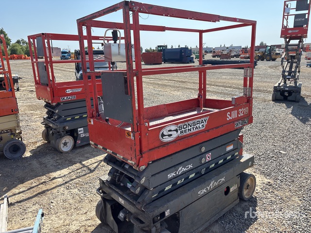 2019 Skyjack SJ 3219 Electric Scissor Lift | Ritchie Bros. Auctioneers