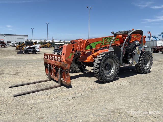 2015 Xtreme XR842 Telehandler | Ritchie Bros. Auctioneers
