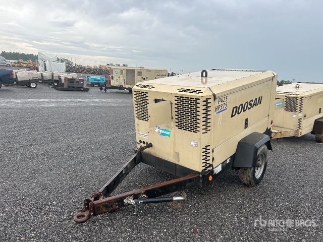 2015 Ingersoll Rand P425/HP375WCU-T4I 375 cfm Mobile Air Compressor ...