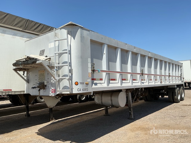 1986 East Push Out Trailer | Ritchie Bros. Auctioneers