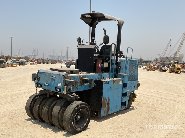 2002 Dynapac CP132 9 Wheel Pneumatic Roller | Ritchie Bros. Auctioneers