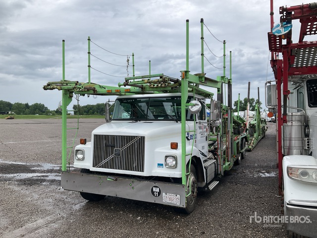 2001 Volvo WAH 6x4 Car Carrier Truck | Ritchie Bros. Auctioneers