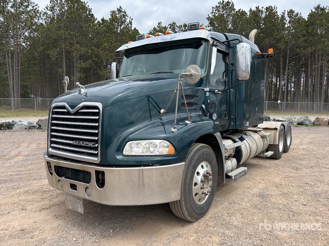 2018 Mack CXU613 6x4 Sleeper Truck Tractor | Ritchie Bros. Auctioneers
