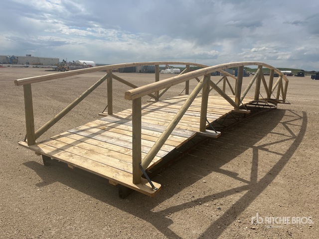 Custom Built 31 ft x 8 ft Pont | Ritchie Bros. Auctioneers