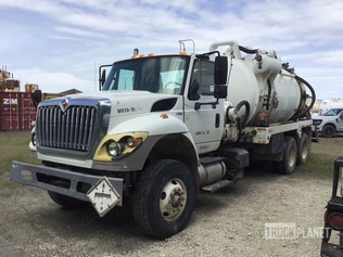 2012 Presvac Systems C-1537 on 2013 International WorkStar 7500 6x4 ...