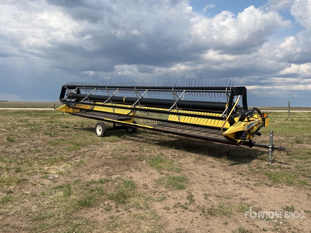 2013 Honey Bee HB30 30 ft Draper Windrower Header | Ritchie Bros ...