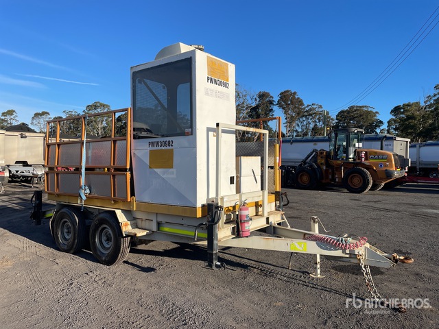 2009 Classic Trailers Bogie/A Reel Trailer | Ritchie Bros. Auctioneers