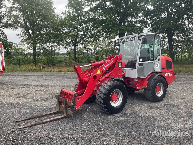 2007 Weidemann 4070 CX80 Wheel Loader | Ritchie Bros. Auctioneers