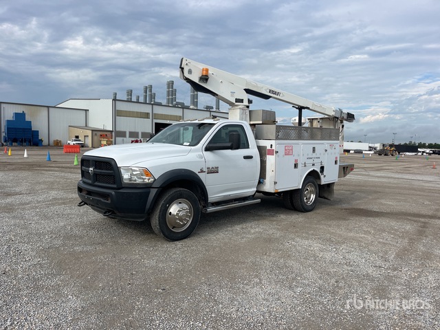 Versalift on 2013 Ram 4500 4x2 Bucket Truck | Ritchie Bros. Auctioneers