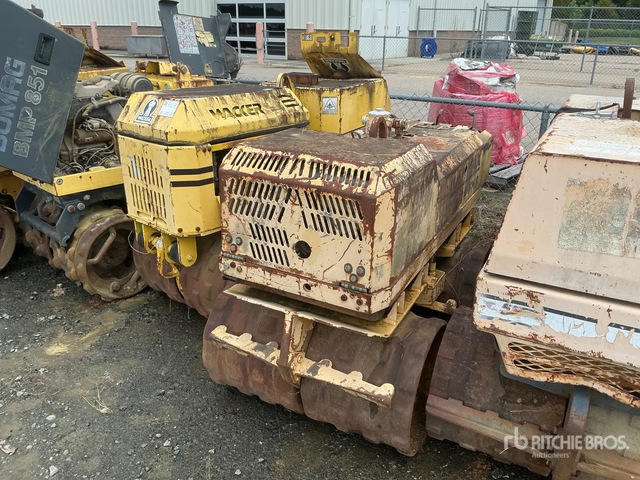 2001 Rammax P33/24FMR Trench Compactor | Ritchie Bros. Auctioneers