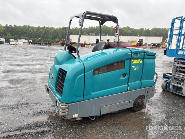 Tennant T20 Ride-On Floor Scrubber | Ritchie Bros. Auctioneers