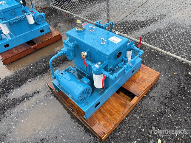 Sharp Controls L085-11168B Hydraulic Pump | Ritchie Bros. Auctioneers