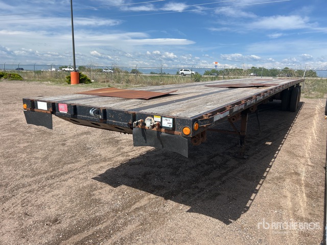 2007 Clark 45 ft T/A Flatbed Trailer | Ritchie Bros. Auctioneers