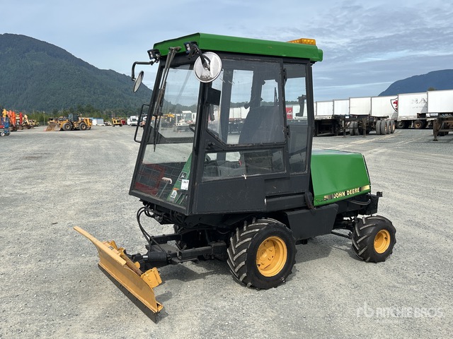 John Deere F1145 4WD Utility Tractor | Ritchie Bros. Auctioneers
