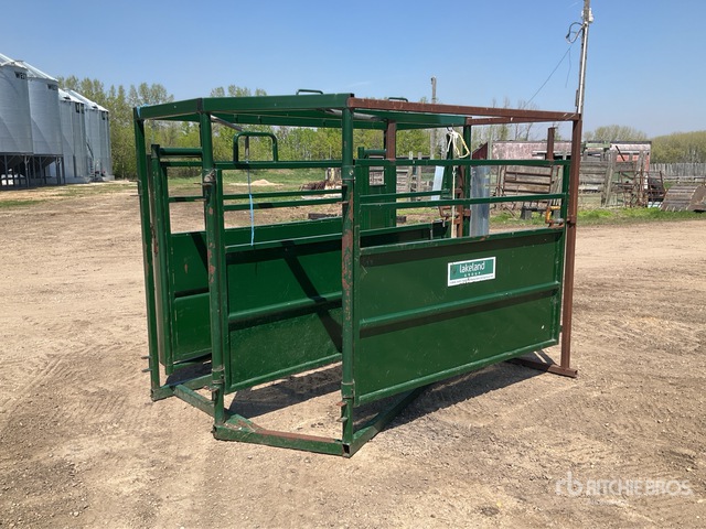 Lakeland Group 3-Way Sorting Chute | Ritchie Bros. Auctioneers