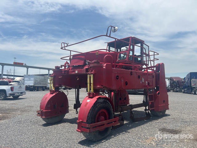 Clark SC500D Straddle Carrier (Inoperable) | Ritchie Bros. Auctioneers