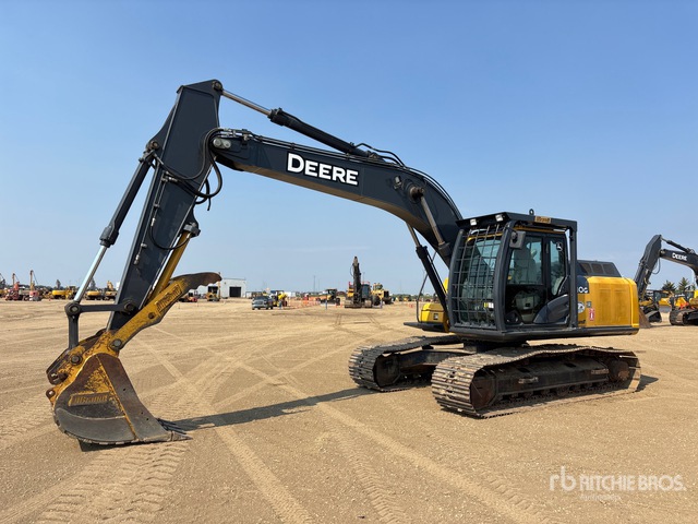 2014 John Deere 210G LC Tracked Excavator | Ritchie Bros. Auctioneers